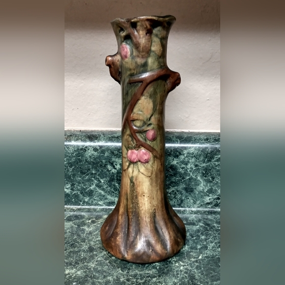 Weller | Accents | Antique Weller Art Pottery 9 Vase Woodcraft Apple ...